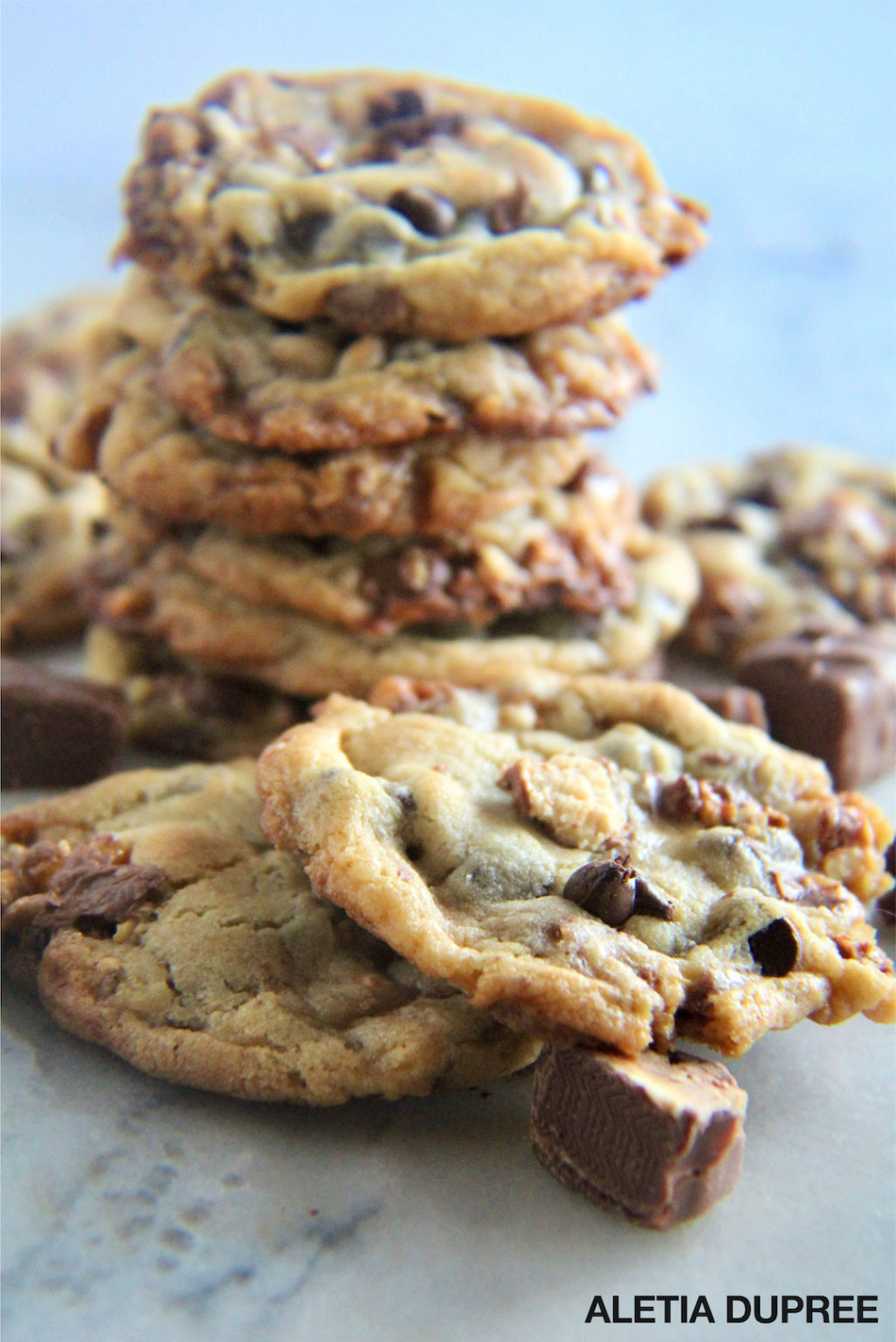 The Best Ooey Gooey Chocolate Chip Snicker Bar Cookies - Aletia DuPree
